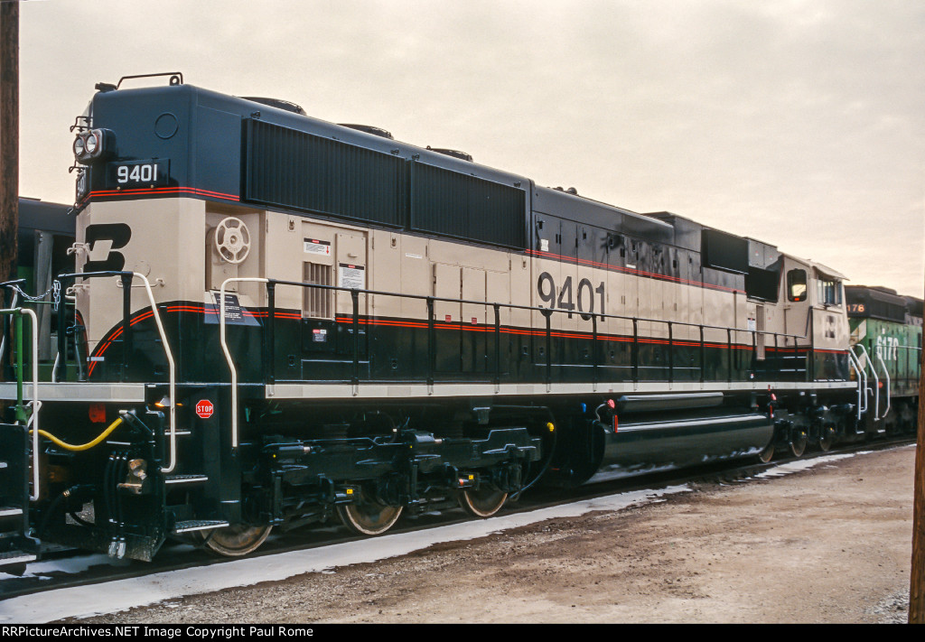 BN 9401, EMD SD70MAC, NEW at BN Clyde Yard